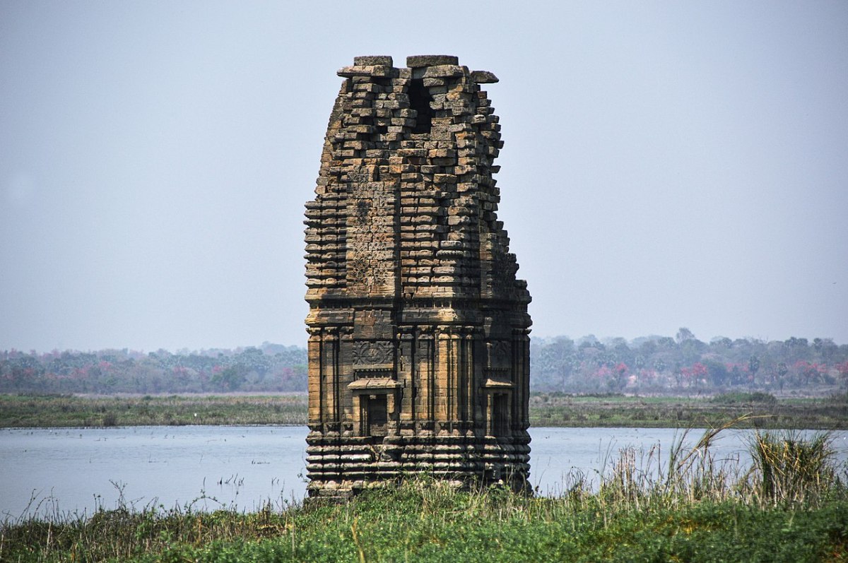 Bengal Temples I – The Early Hindu period – Moni Gāthā