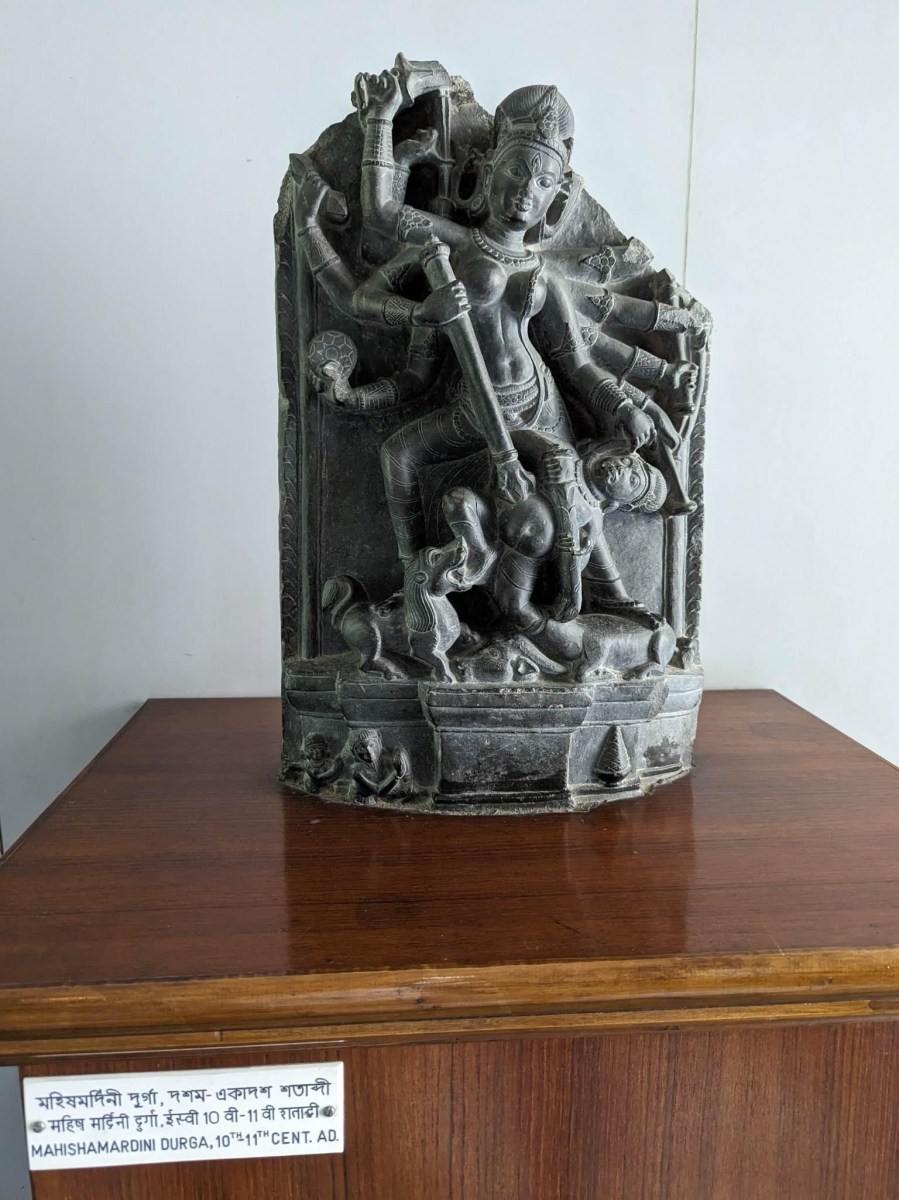 Photodocumenting Museum Sculptures I – Coochbehar Palace Museum (newly renovated) – Moni Gāthā